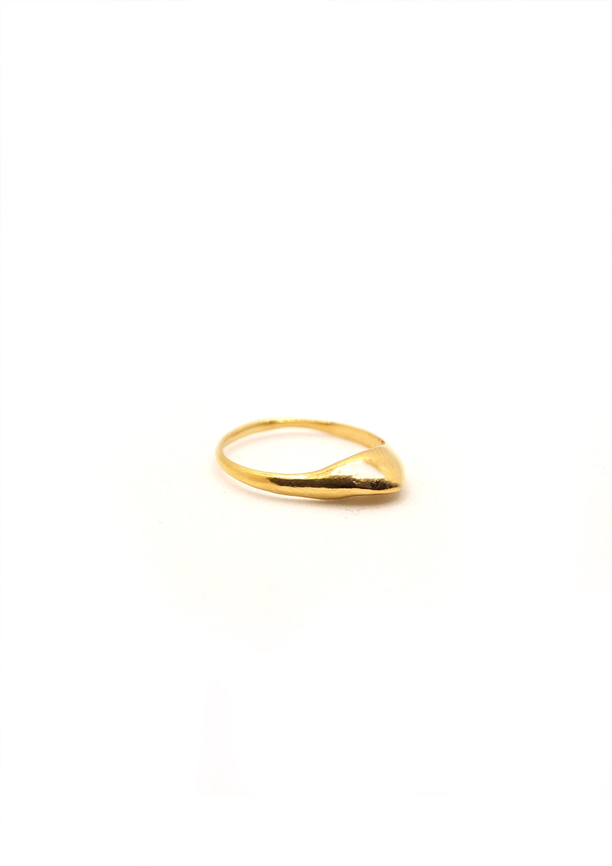 Venus Clam Ring – Hannah Bourn